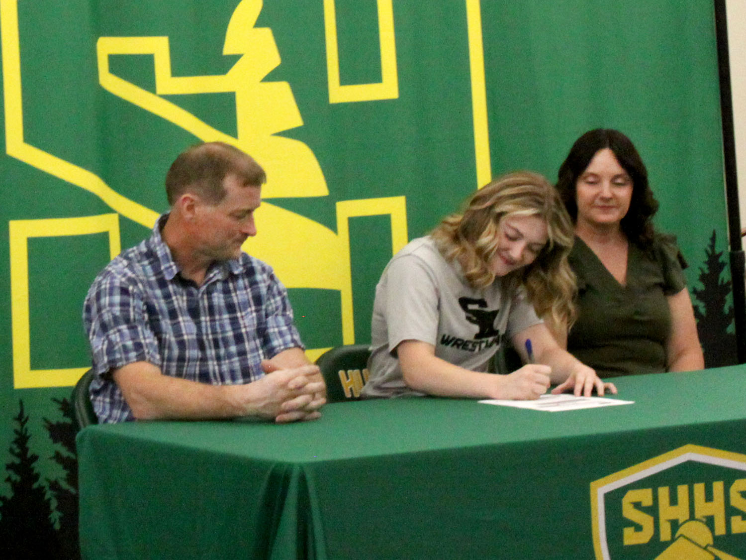 SH's Bailey Chafin commits to wrestle at Southwestern Oregon - Lebanon ...